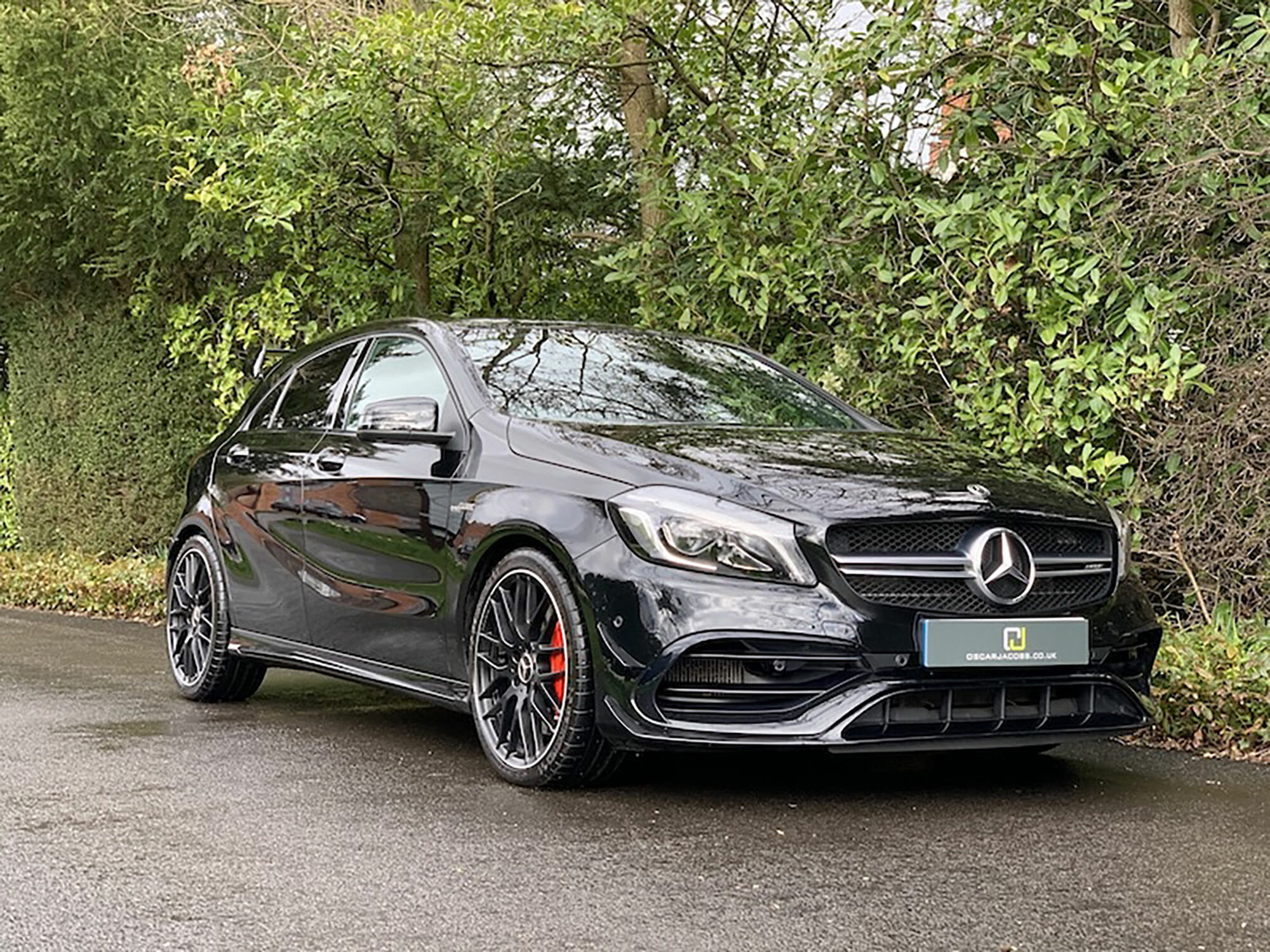Mercedes Benz A45 AMG Premium | Oscar Jacobs