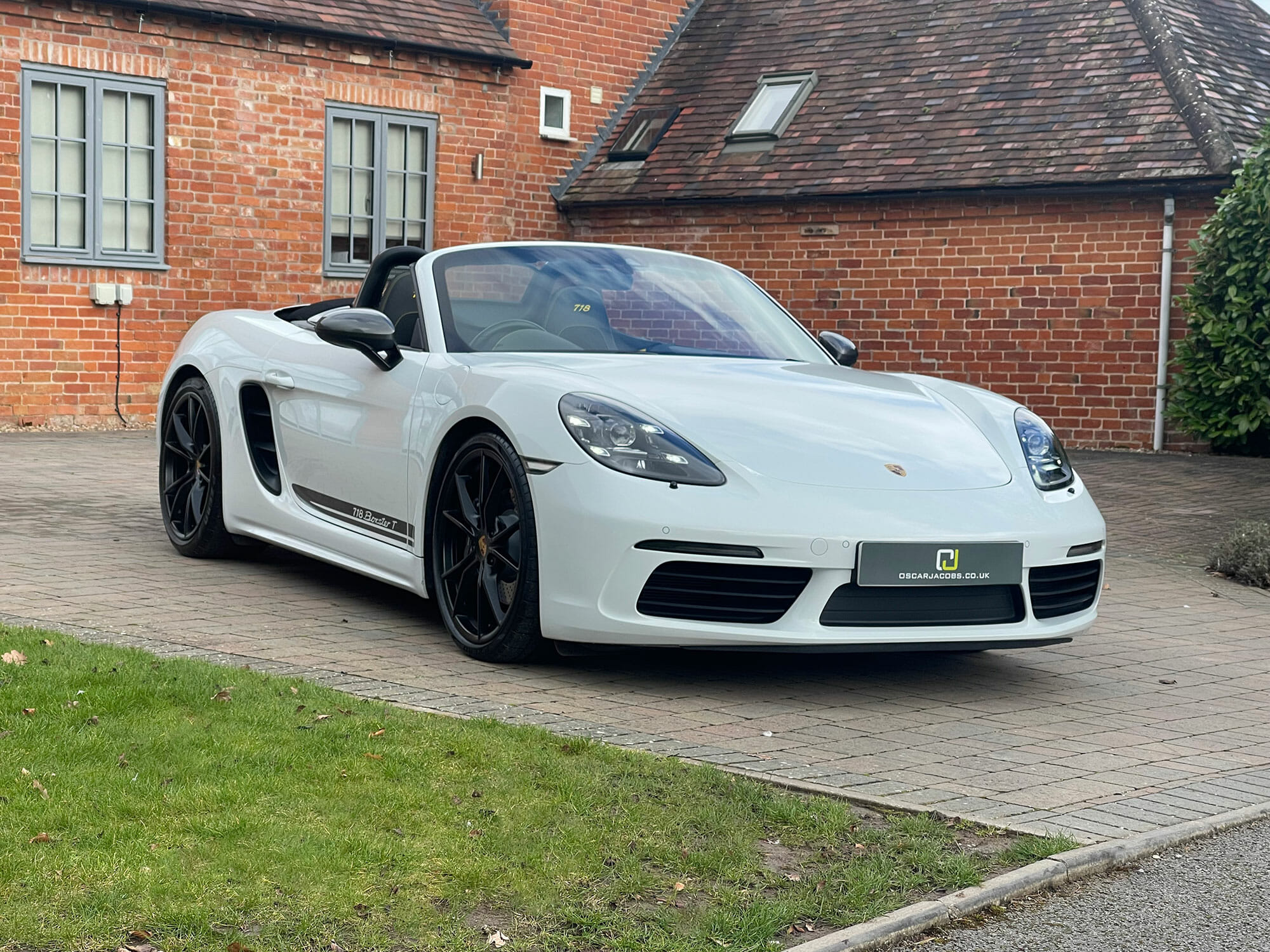 Porsche Boxster T 2dr PDK 2.0 Roadster - Oscar Jacobs