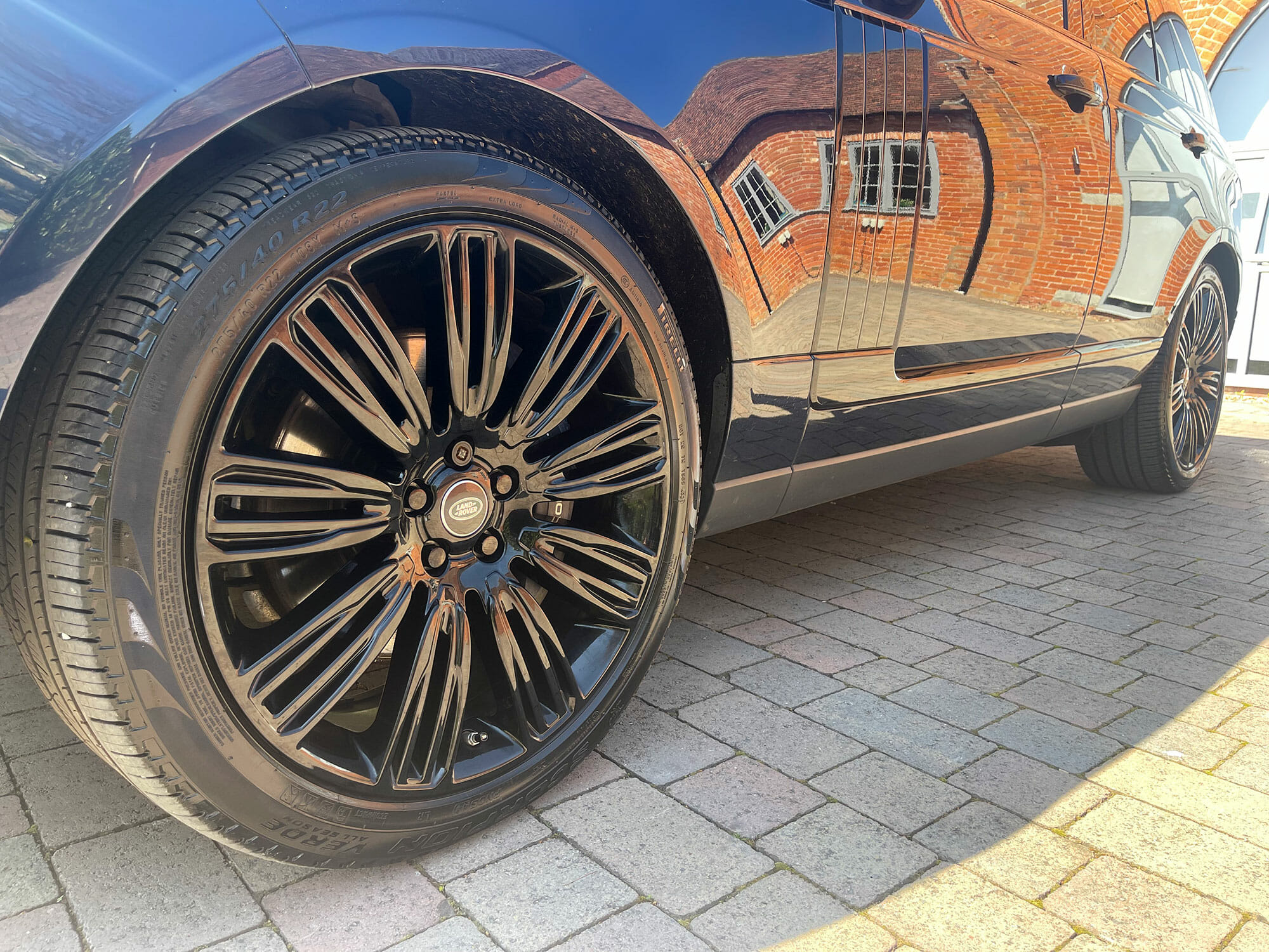 Range Rover SDV8 4.4 Autobiography - Oscar Jacobs