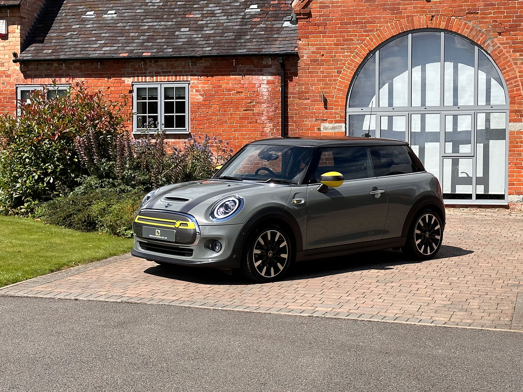 MINI Cooper S Electric Level 3 2020 (20 Plate) - Oscar Jacobs