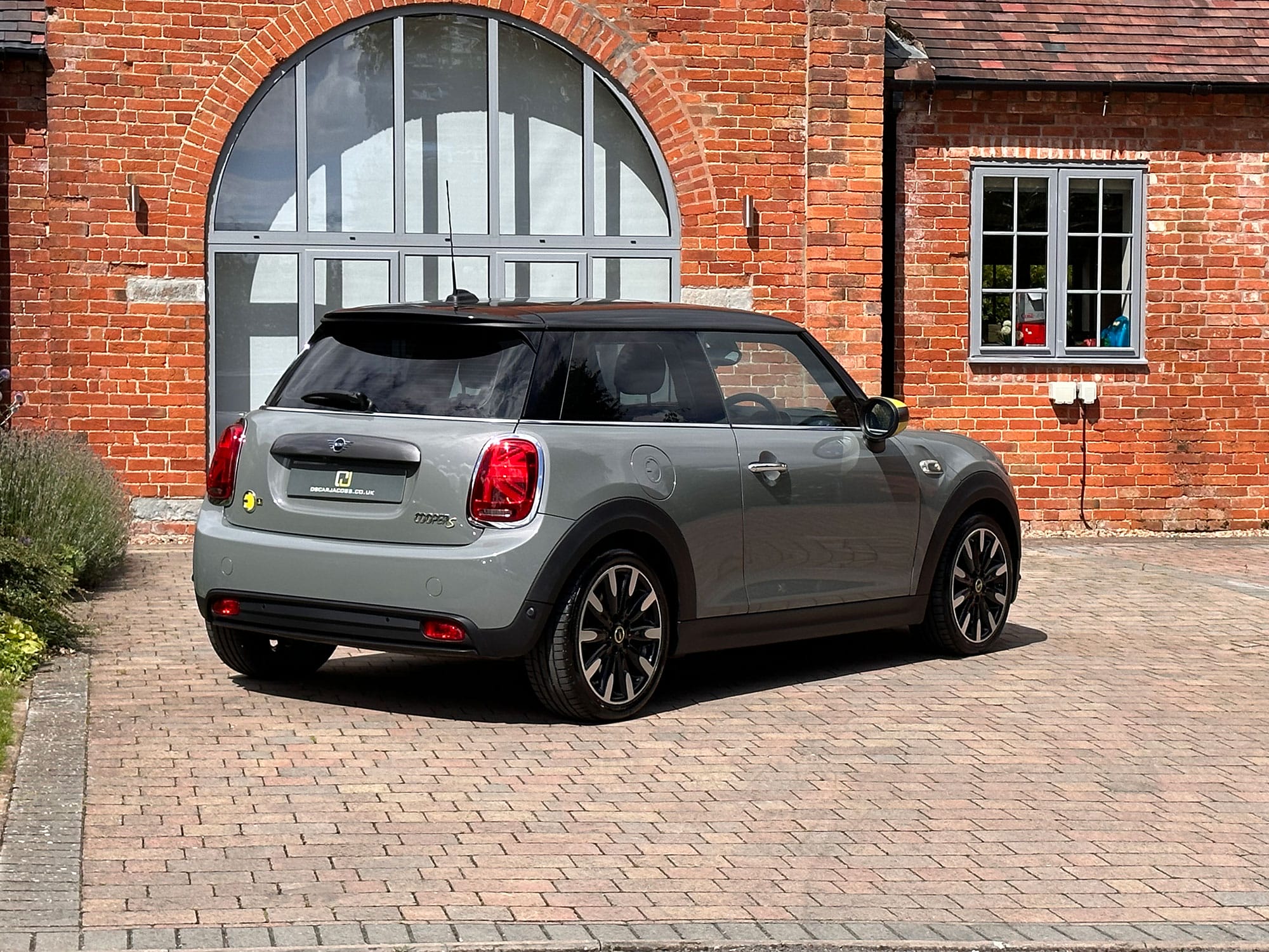MINI Cooper S Electric Level 3 2020 (20 Plate) - Oscar Jacobs