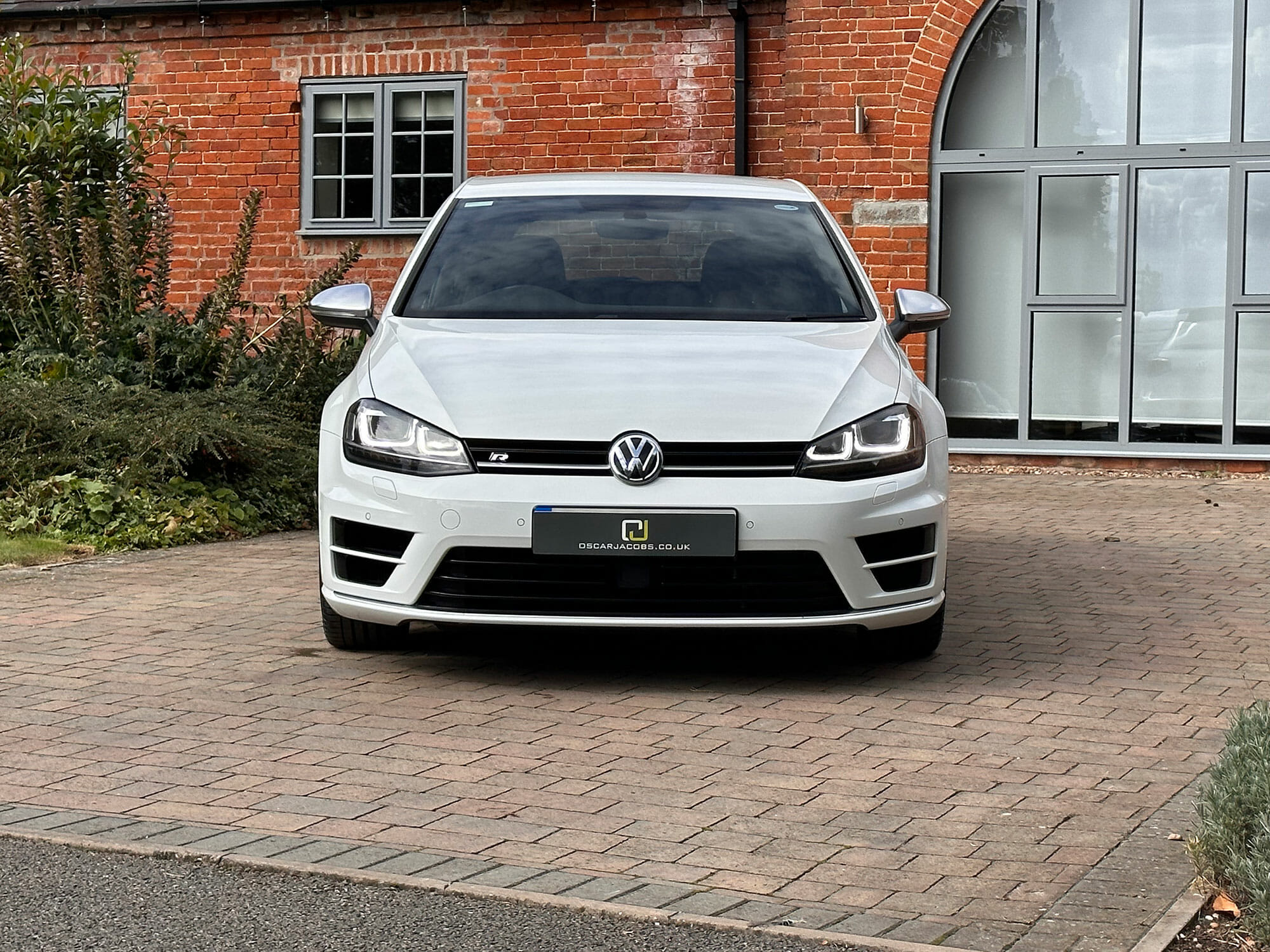 VOLKSWAGEN GOLF R 4 MOTION - 6 SPEED MANUAL 5 DOOR 2016 - Oscar Jacobs