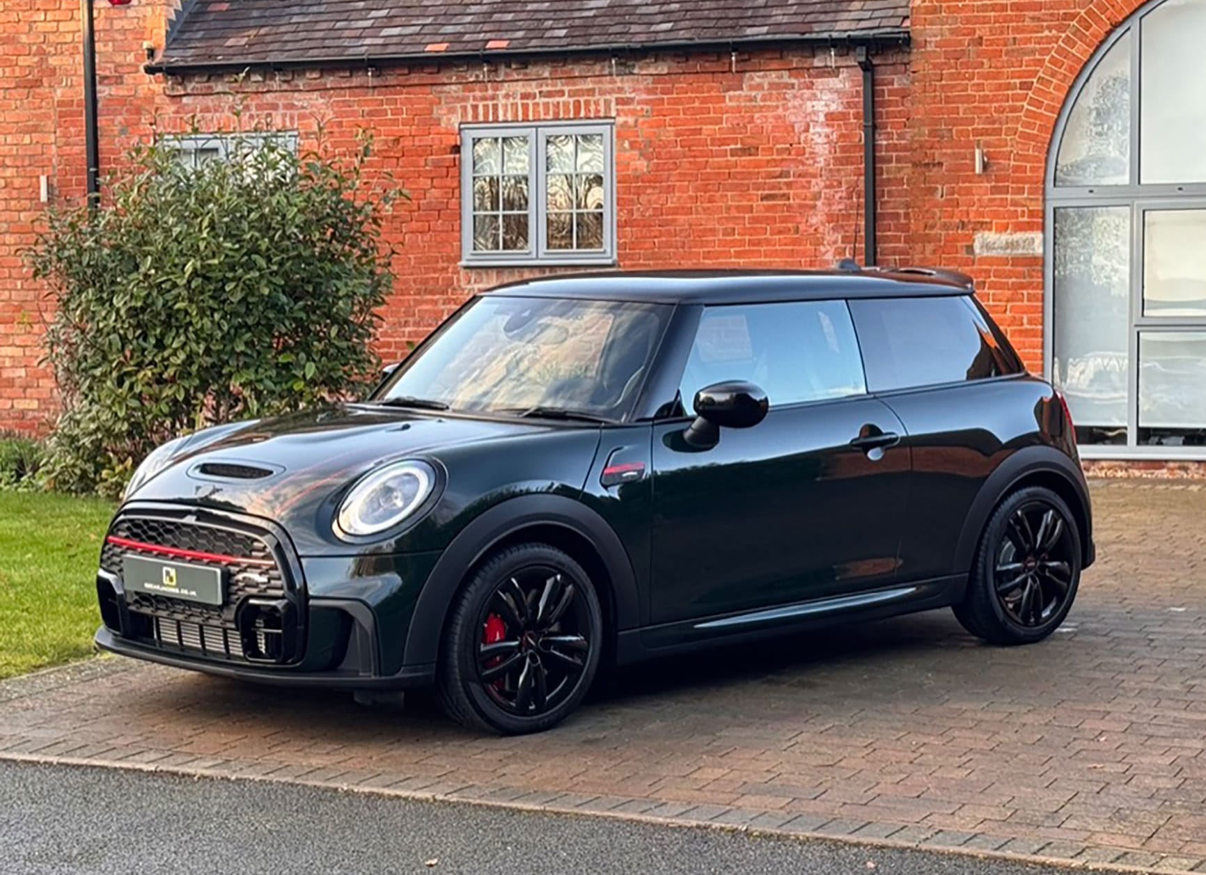 Mini John Cooper Works 2023 - Oscar Jacobs