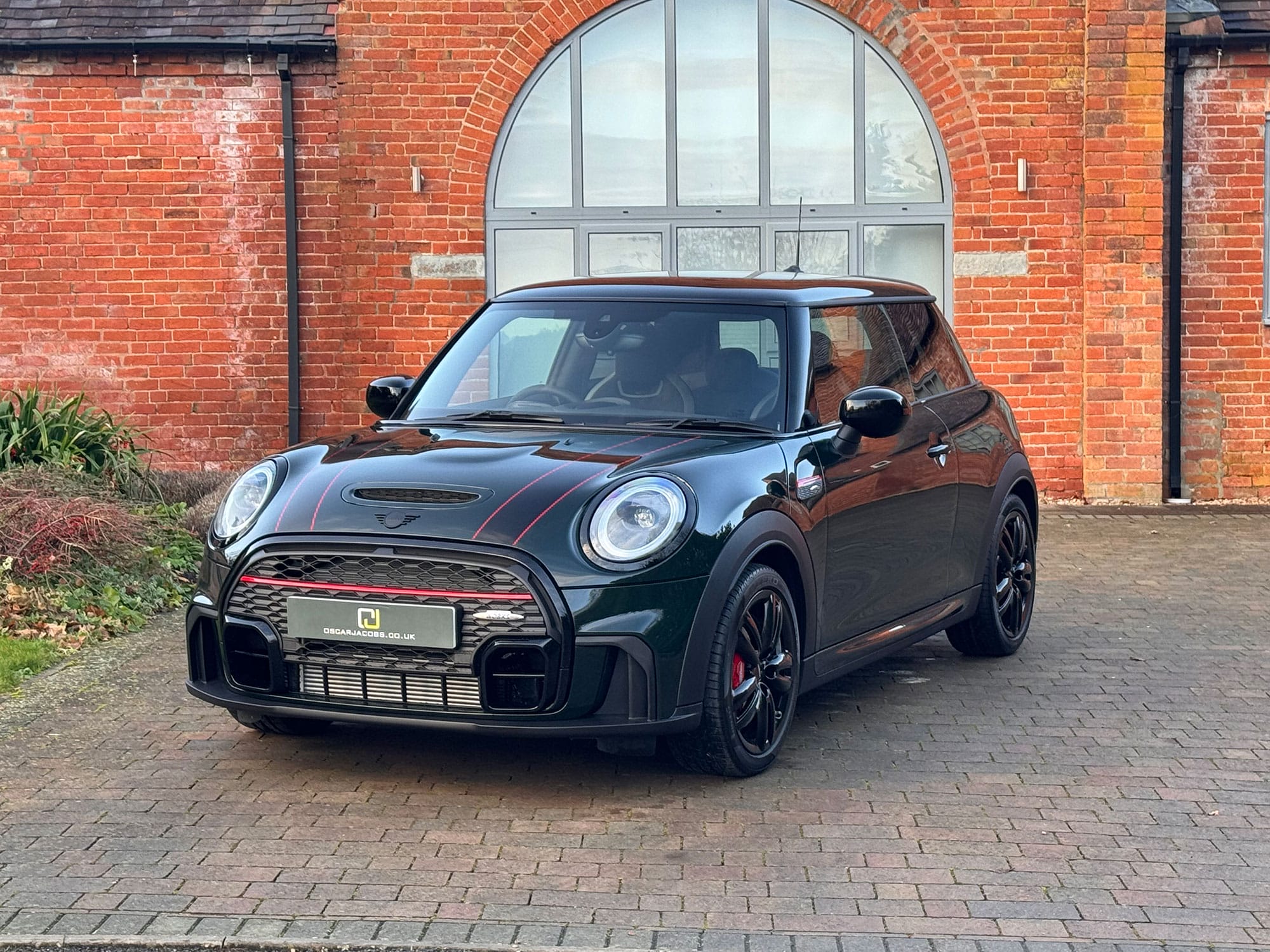 Mini John Cooper Works 2023 - Oscar Jacobs