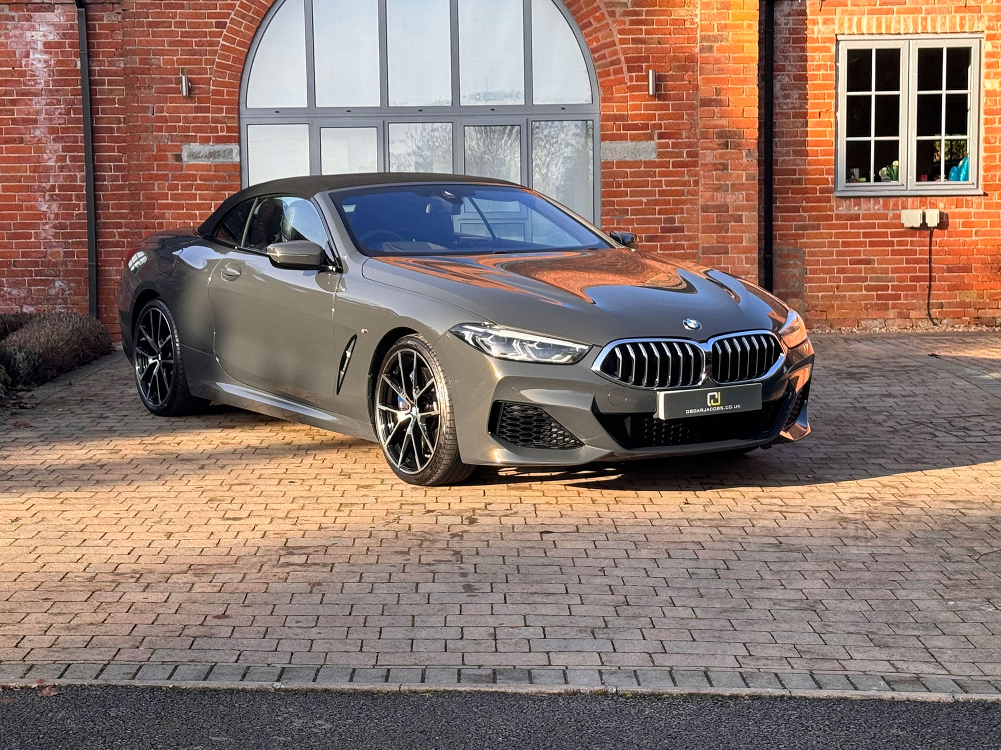 BMW 840i M Sport Convertible - Oscar Jacobs
