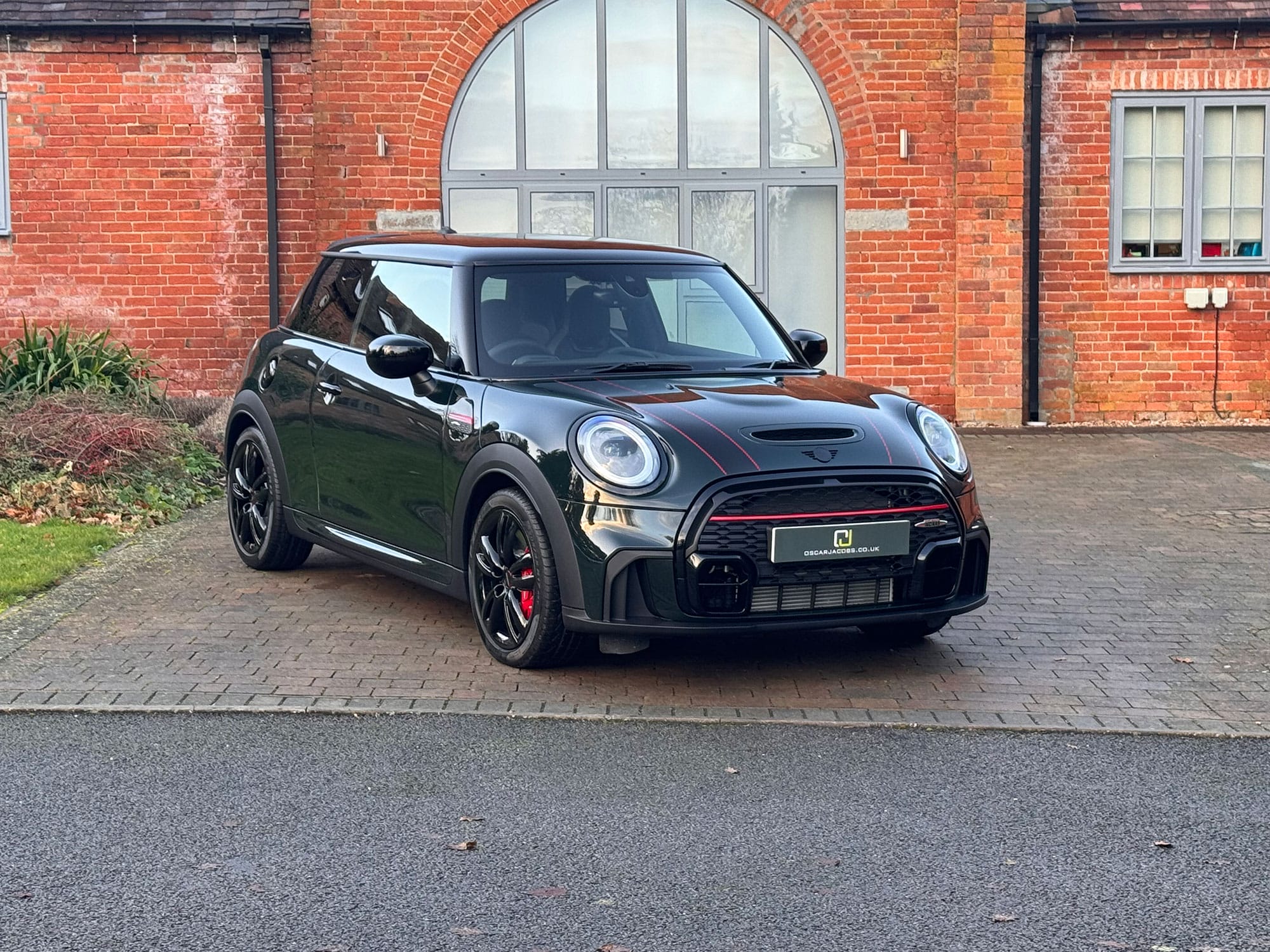 Mini John Cooper Works 2023 - Oscar Jacobs