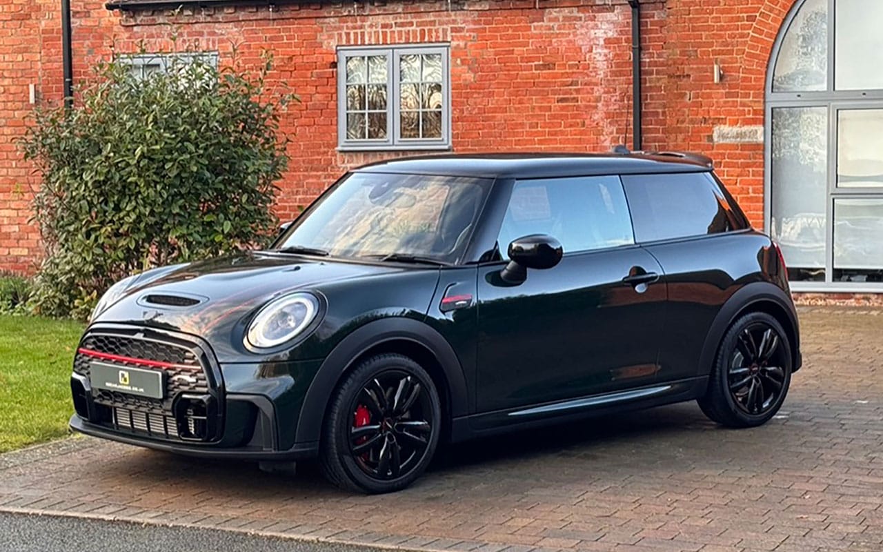 Mini John Cooper Works 2023 - Oscar Jacobs